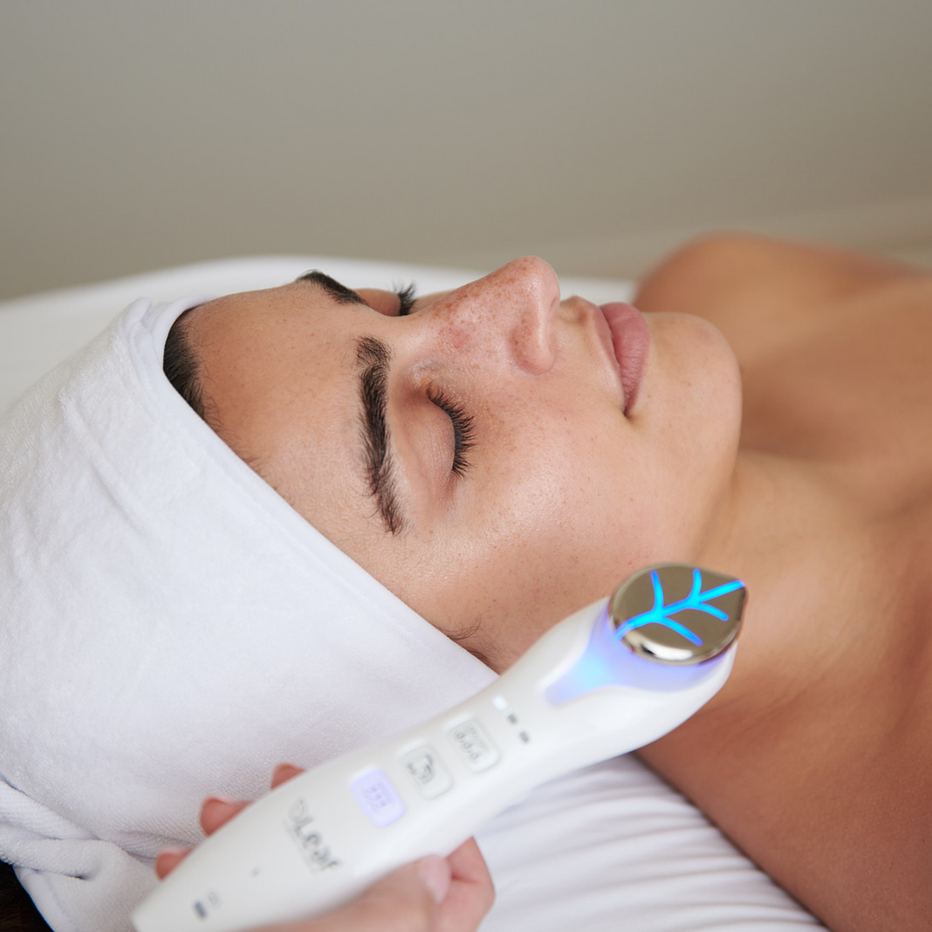 LED, Microcurrent + ElectroporationE: How to Choose the Right Modaliti ...